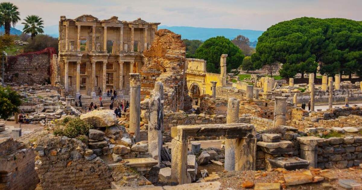 How Long Was Paul in Ephesus? Biblical History Guide